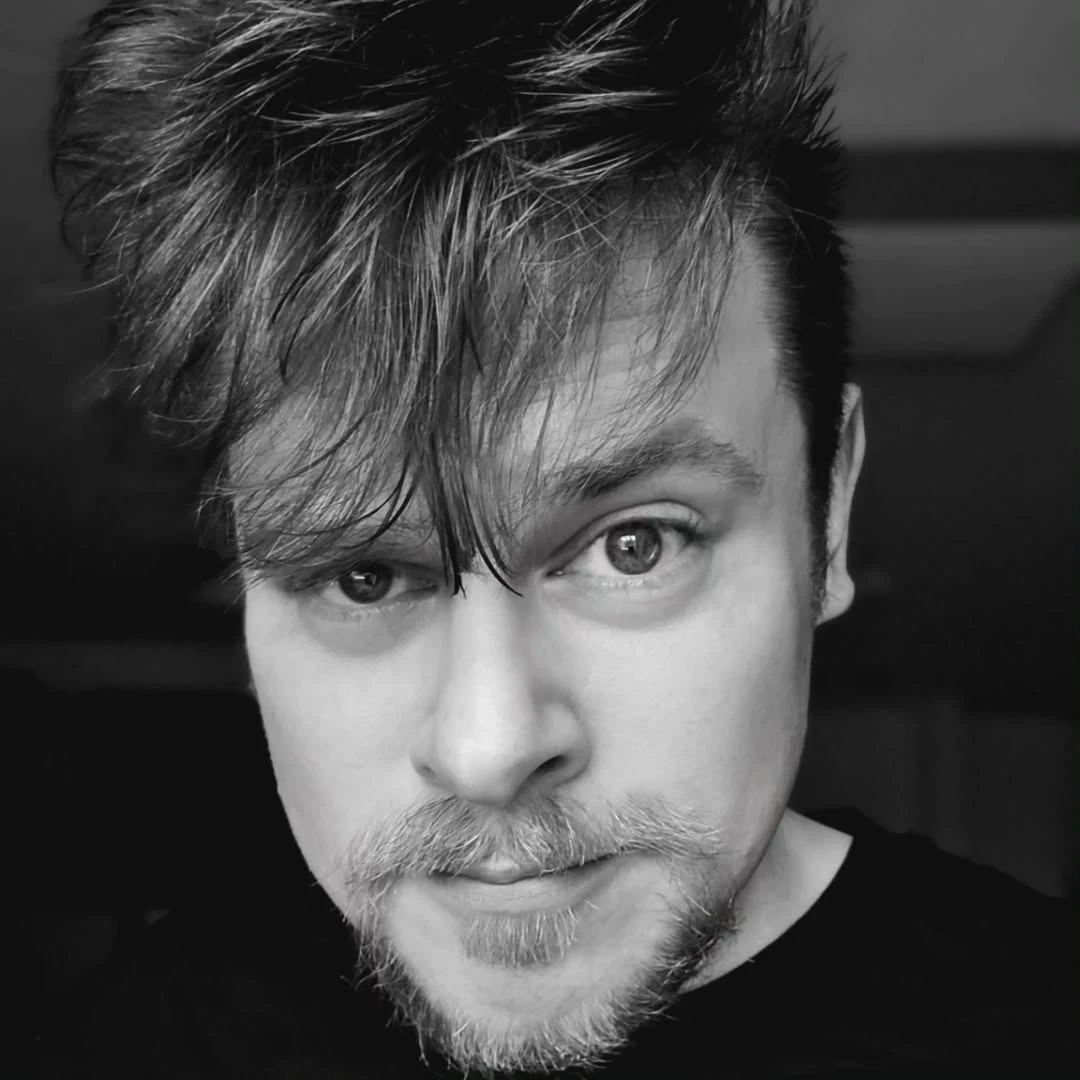 René Dawn-Claude | Synchronisation Wiki | Fandom