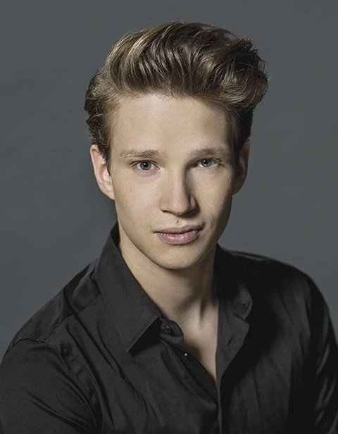 Raphael Groß | Tanz der Vampire Wiki | Fandom