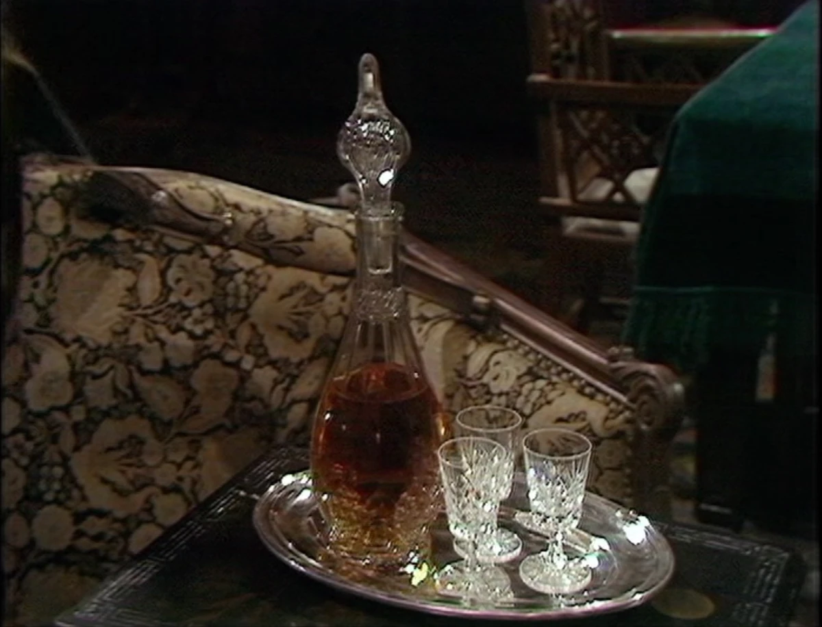 Decanter | Tardis | Fandom