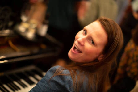 Victoria Saxton | Tardis | Fandom