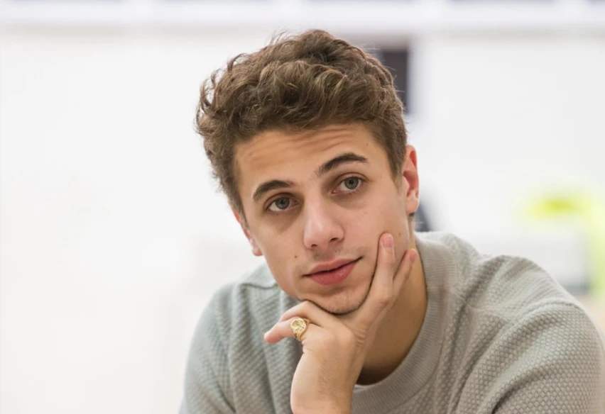 Dimitri Gripari | Tardis | Fandom