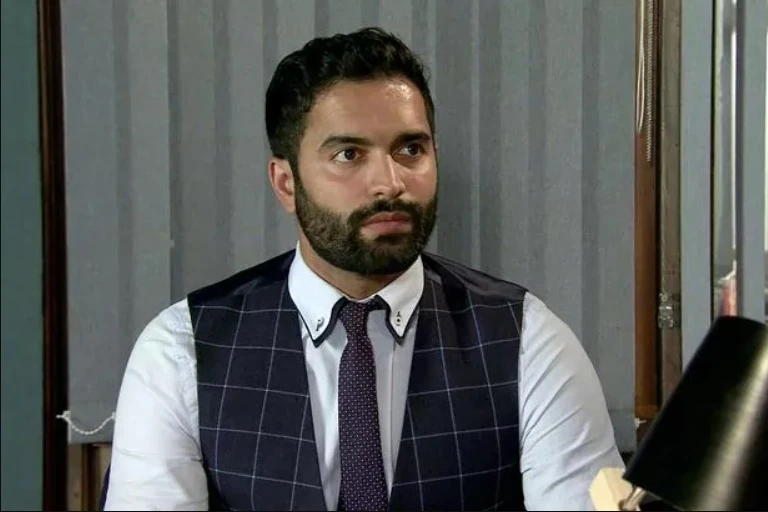 Charlie De Melo | Tardis | Fandom