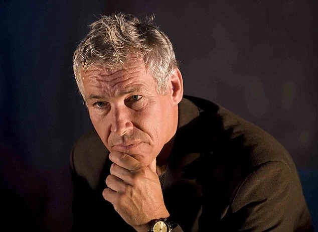 Simon Dutton | Tardis | Fandom