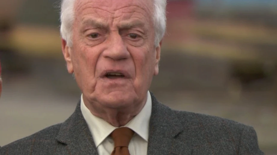 Oliver Barnes | Tardis | Fandom