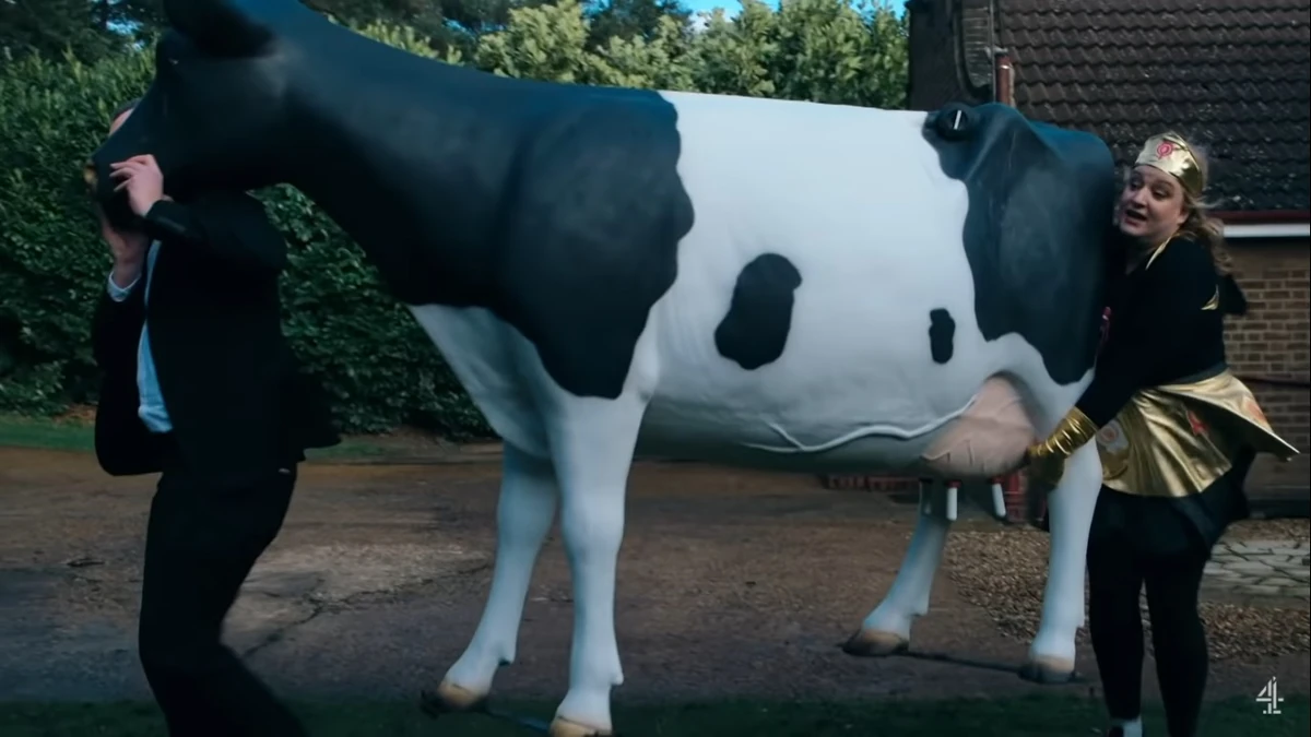 Linda the Cow | Taskmaster Wiki | Fandom