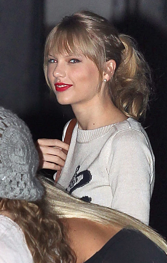 March 2012 | Taylor Swift Wiki | Fandom