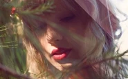 Red photoshoot | Taylor Swift Wiki | Fandom