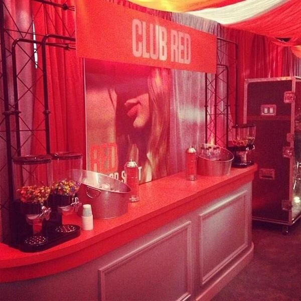 Club Red | Taylor Swift Wiki | Fandom