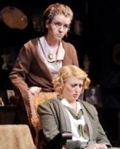 Julia Albain | Wiki Team StarKid | Fandom