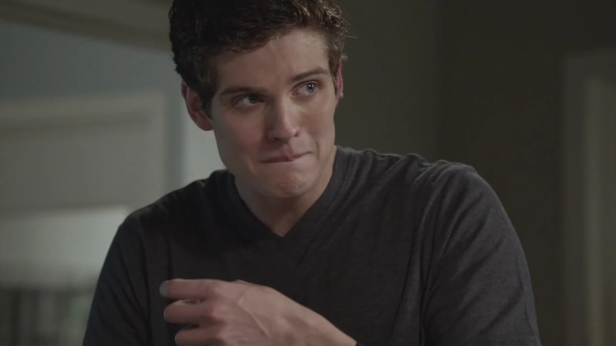 Isaac Lahey | Teen Wolf Wiki | Fandom