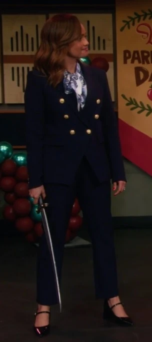 Mrs. Summers | Vampirina Wiki | Fandom