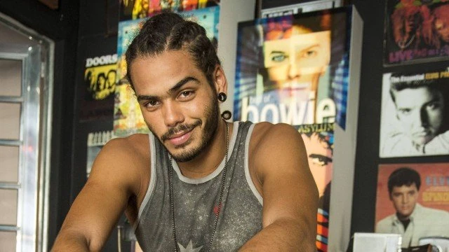 Enzo Romani | Telenovela Database Wikia | Fandom