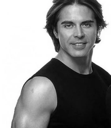Edgar Garcia Actor 60 Photos - Moonagedaydream.film