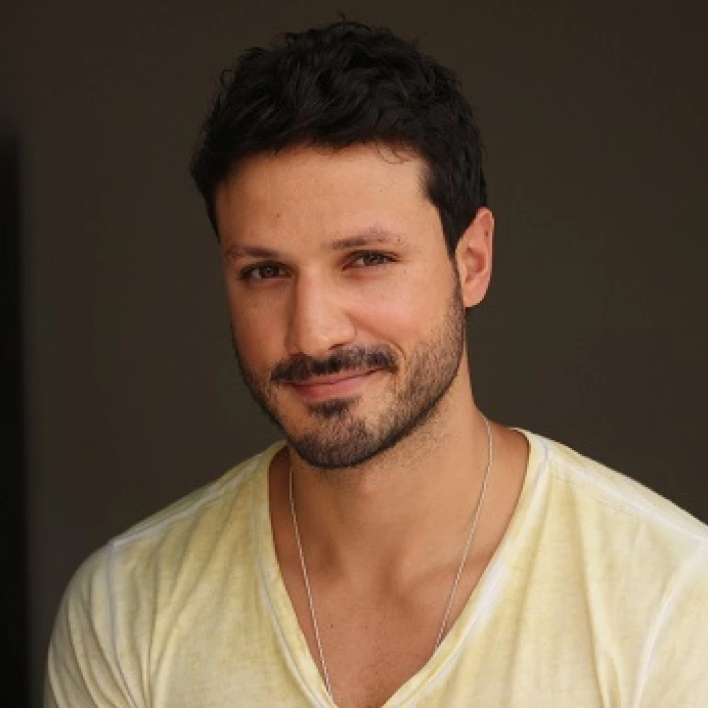 Murilo Cézar | Telenovela Database Wikia | Fandom