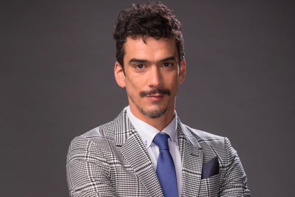 Íñigo Urrutia | Chilenovelas Wiki | Fandom