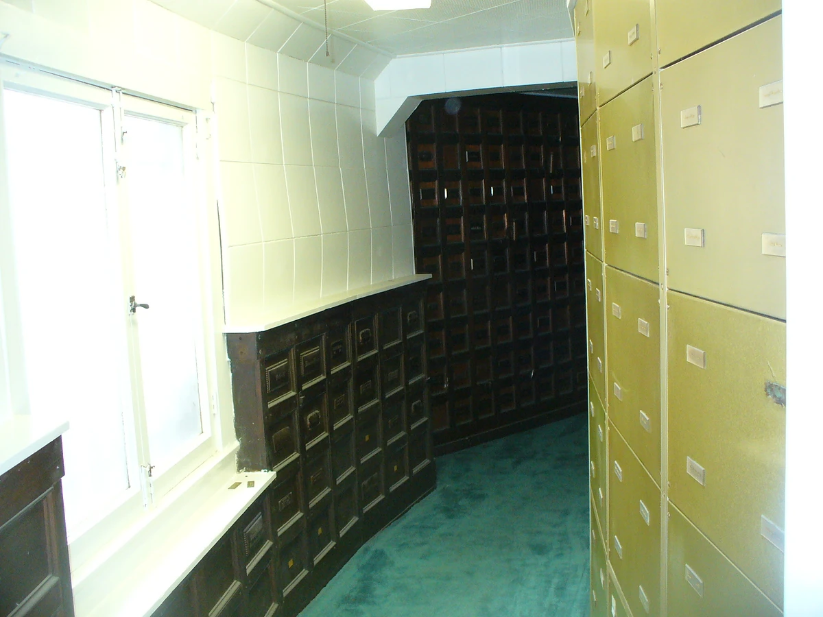 Basement Vault | Television Wikia | Fandom