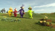 The Walking Dance | Teletubbies Wiki | Fandom