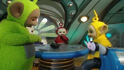 Teletubbies Noo Noo Tinky Winky