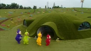 The Bumping Dance (Bumps a Daisy) | Teletubbies Wiki | Fandom