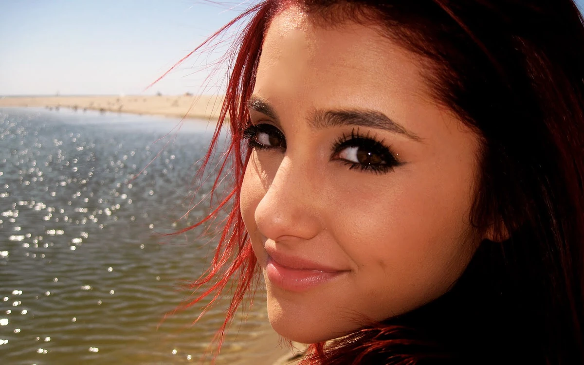 Ariana Grande | TENGAGED APPRENTICE Wiki | Fandom