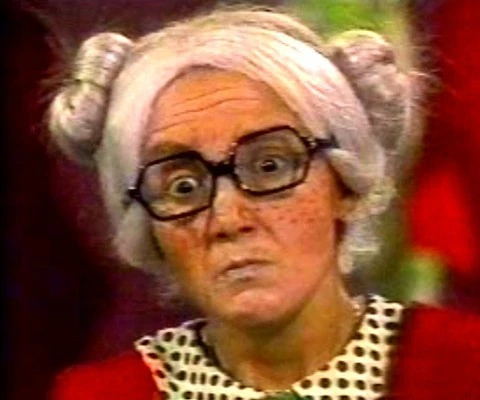 Doña Nieves/Trivia | El Chavo Wiki | Fandom