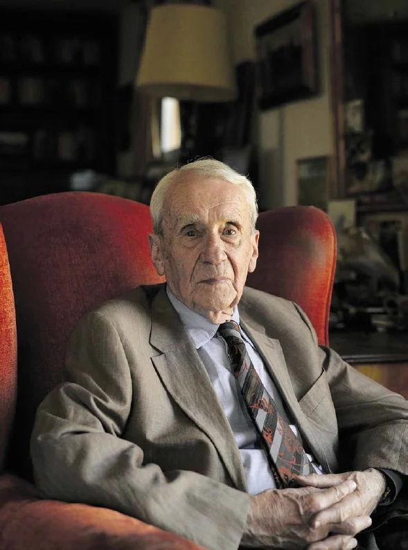 Christopher Tolkien | Enciclopédia da Terra-Média | Fandom