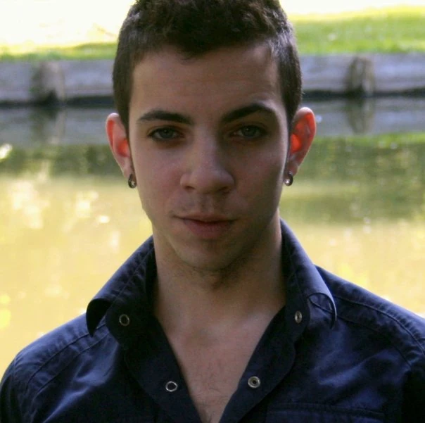 Stinger | Shattered Destinies Wiki | Fandom