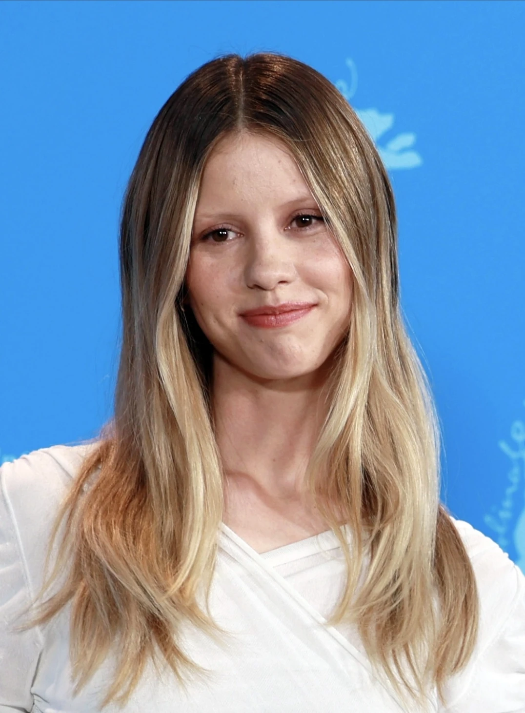 Gypsy da Silva | Transformers Universe MUX | Fandom