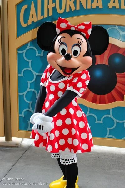 Minnie Mouse/Gallery/Disney Parks and Live Appearances | TGIF Wiki | Fandom