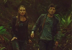 Pascal et Trina | Wiki The 100 | Fandom