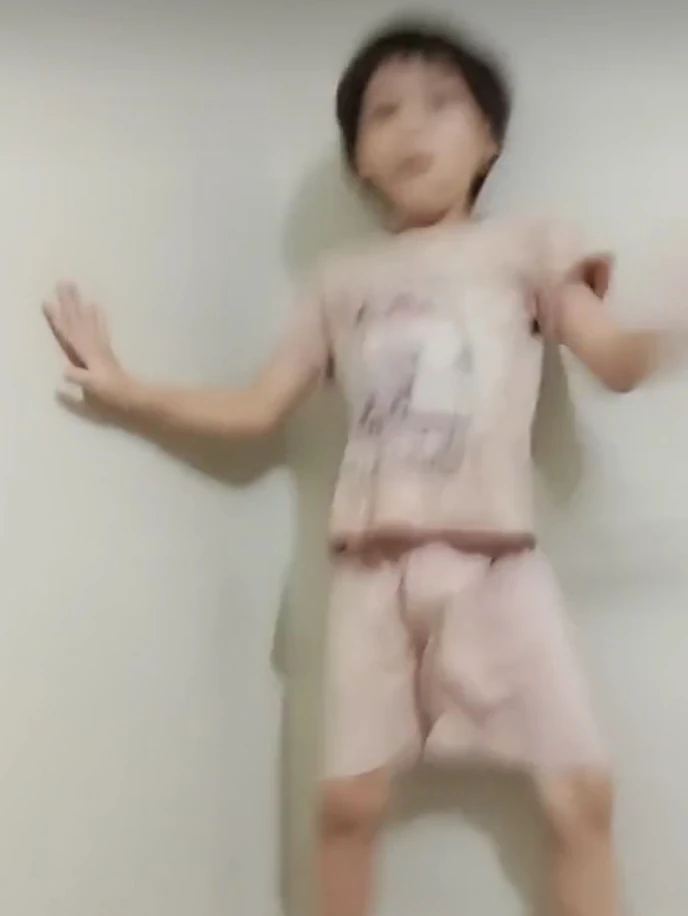 Guy on the roof doing jumping jacks | The asepraid Wiki | Fandom