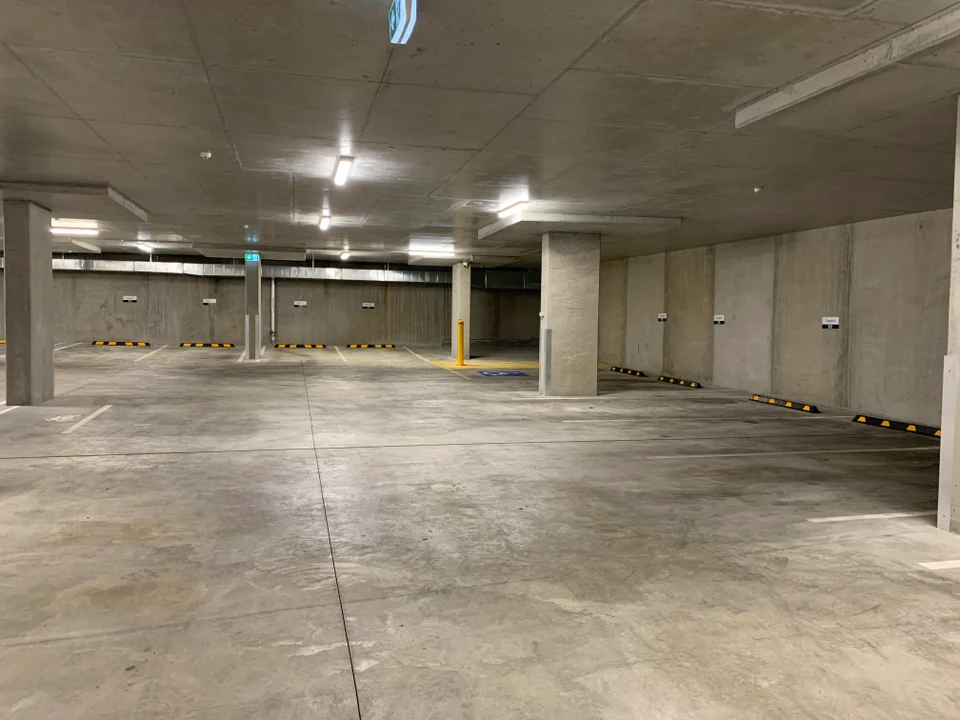 Level 46: "Underground Parking Lot" | The Barren Rooms Wiki | Fandom