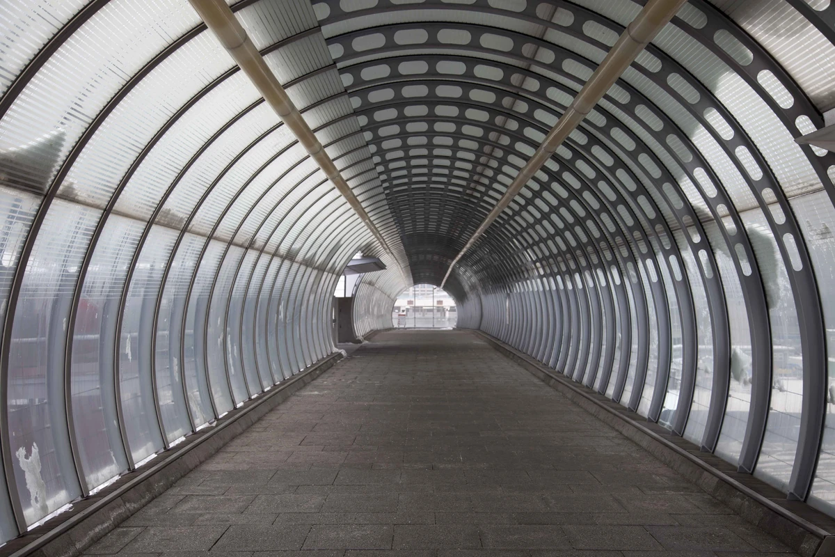 Level 15 "SkyBridge" | The Barren Rooms Wiki | Fandom