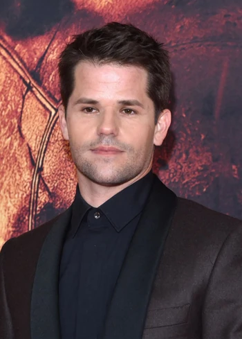 Max Carver | The Batman Universe Wiki | Fandom