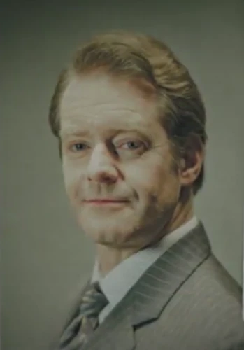 Edward Elliot | The Batman Universe Wiki | Fandom