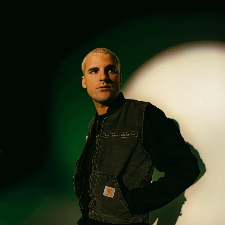 Devault | The Batman Universe Wiki | Fandom