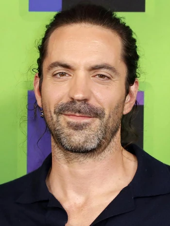 Rhys Coiro | The Batman Universe Wiki | Fandom