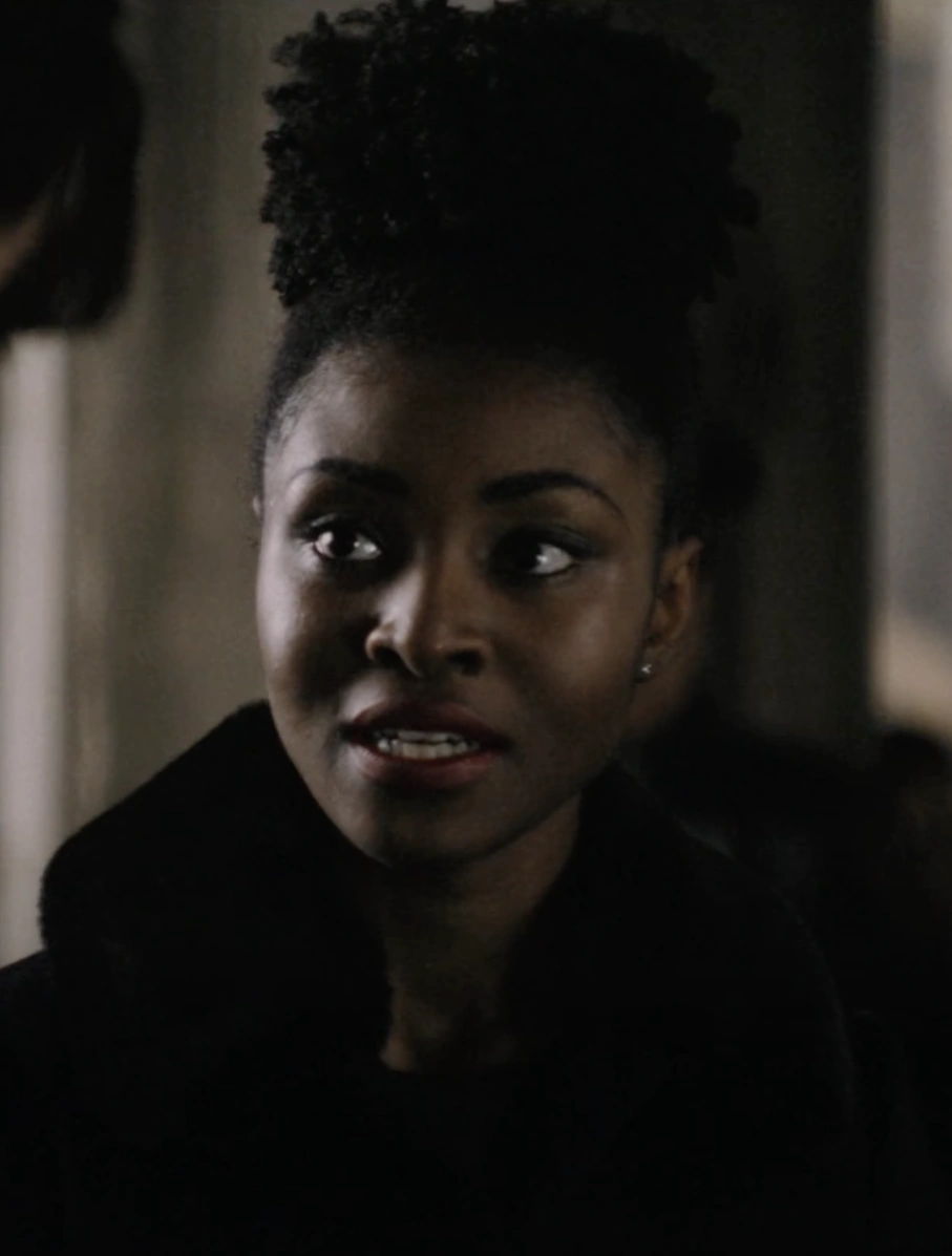 Bella Reál | The Batman Universe Wiki | Fandom