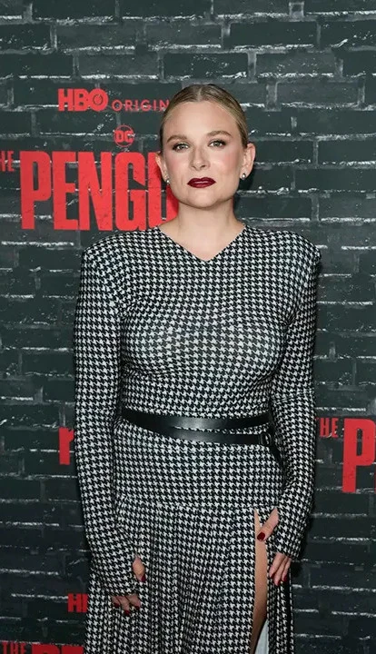 Tess Soltau | The Batman Universe Wiki | Fandom