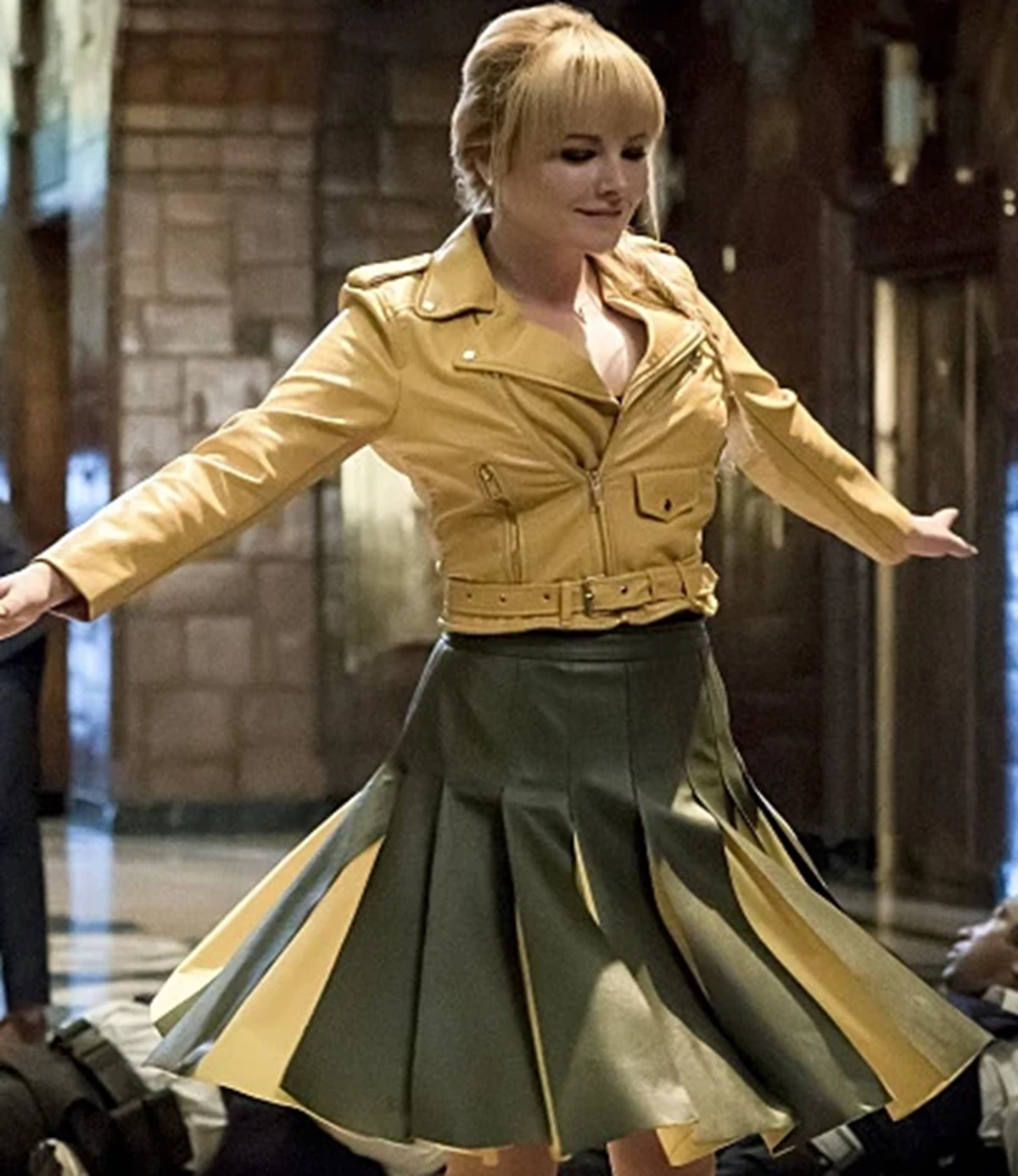 The Top/Rosalind "Rosa" Dillon (DCU:UC) | The Brain Strummers Wiki | Fandom