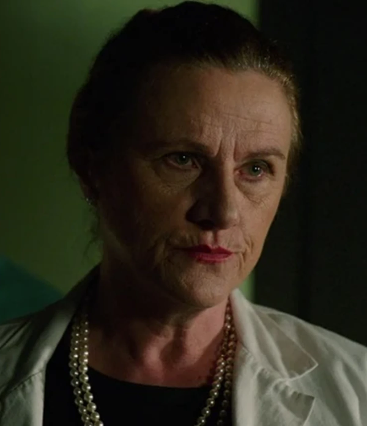 Dr. Ellen Moore (DCU:UC) | The Brain Strummers Wiki | Fandom
