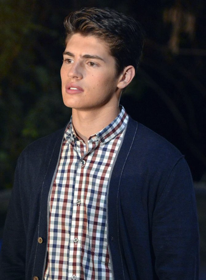 Braeden Davenport | The Caroline Diaries Wiki | Fandom