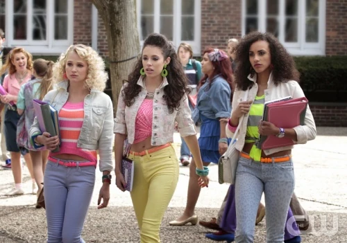 Donna LaDonna/Gallery | The Carrie Diaries Wiki | Fandom