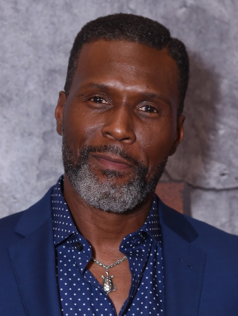 Curtiss Cook | The Chi Wiki | Fandom