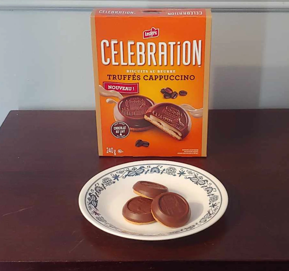Nº 5 - Leclerc - Célébration - Butter Cookies - Cappuccino Truffle ...