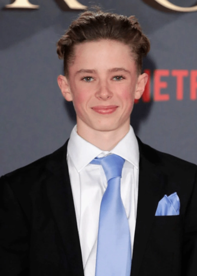 Finn Elliot | Wiki The Crown | Fandom