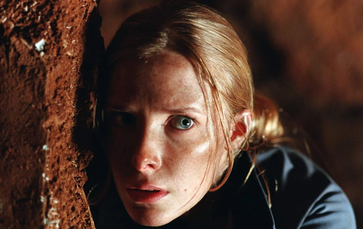 Sarah Carter (The Descent) | The Dead Meat Wiki | Fandom