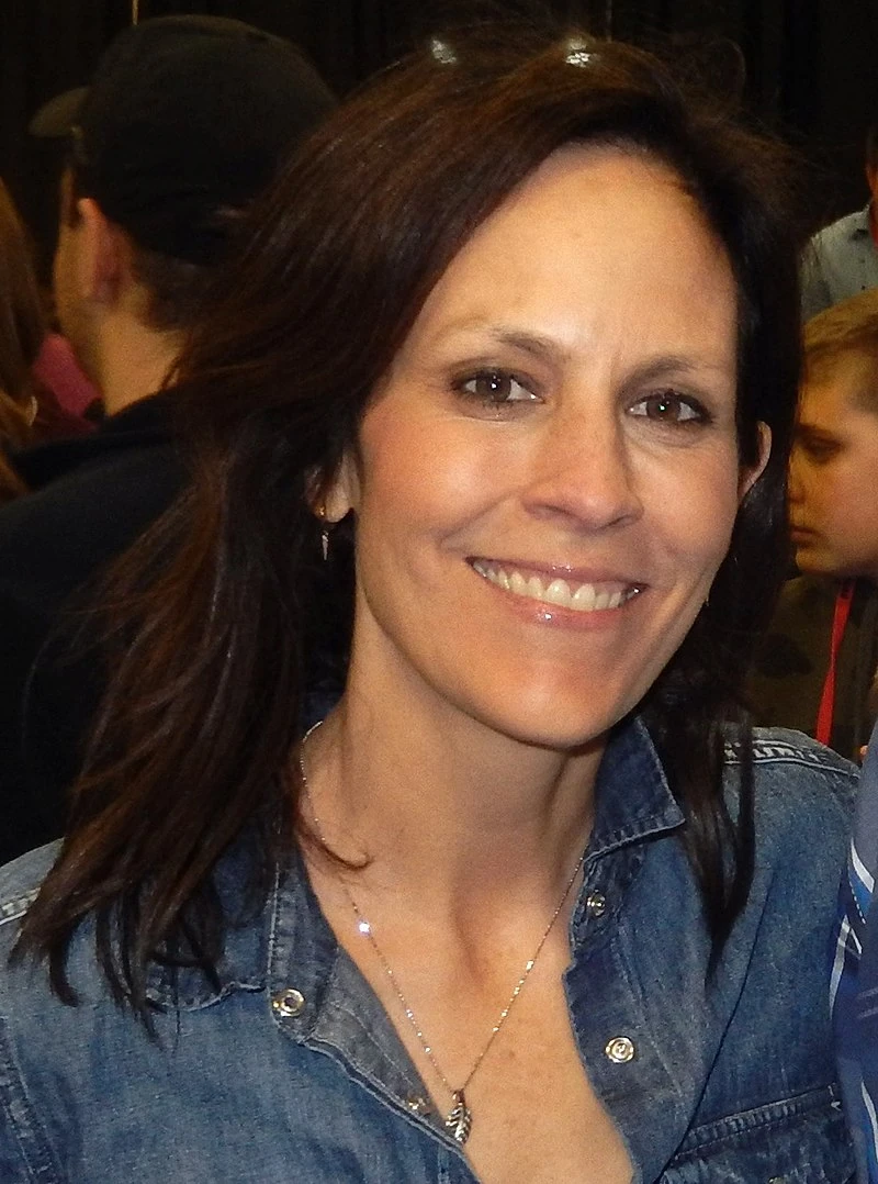 Annabeth Gish | The Fall of the House of Usher Wiki | Fandom