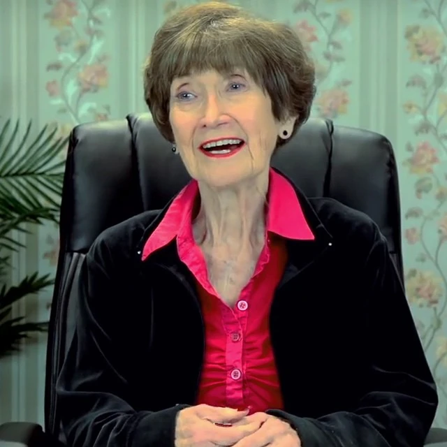 Lois | The fine bros Wiki | Fandom