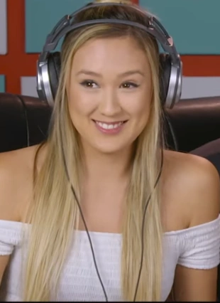 LaurDIY | The fine bros Wiki | Fandom